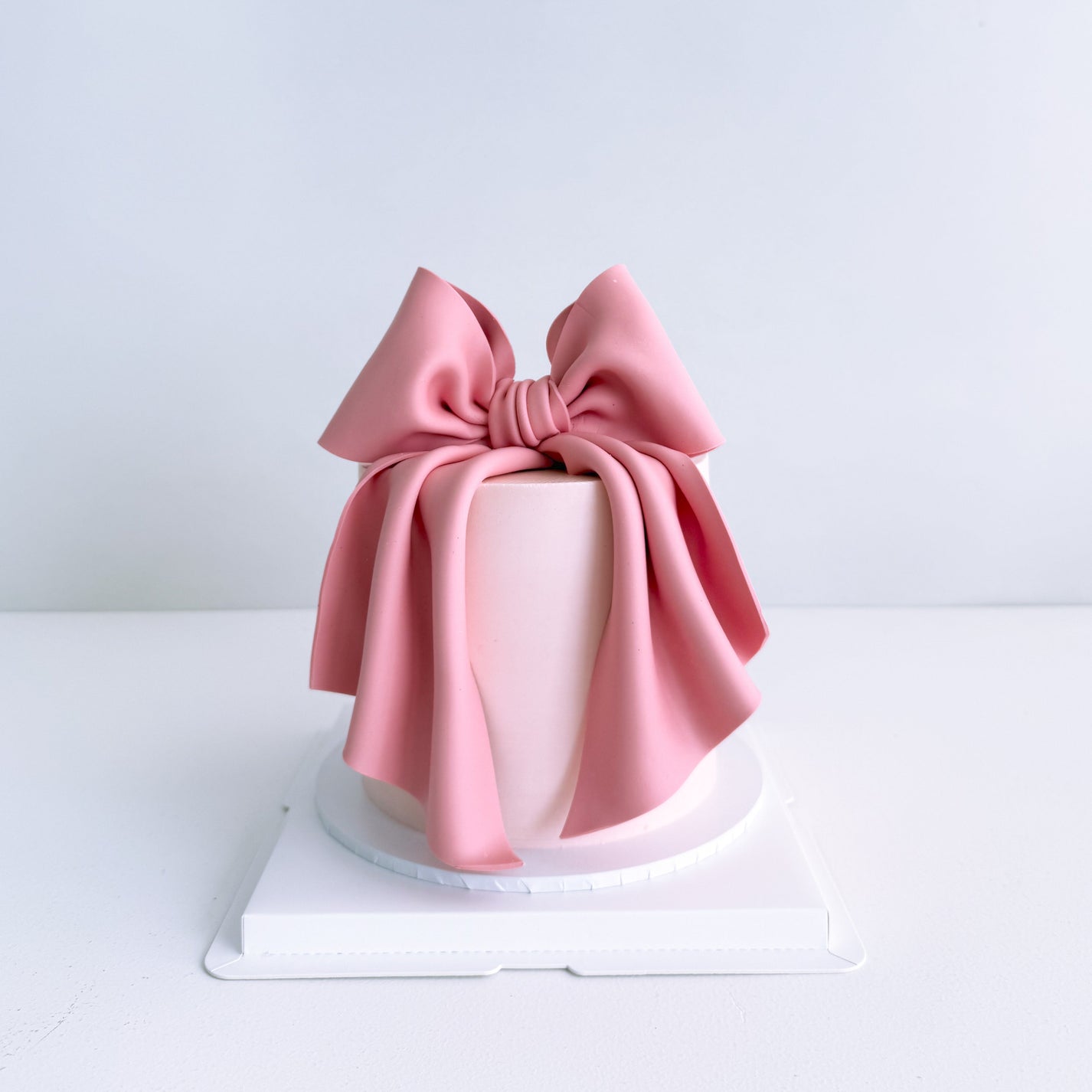 BOW CAKE 3.0 – K Cake
