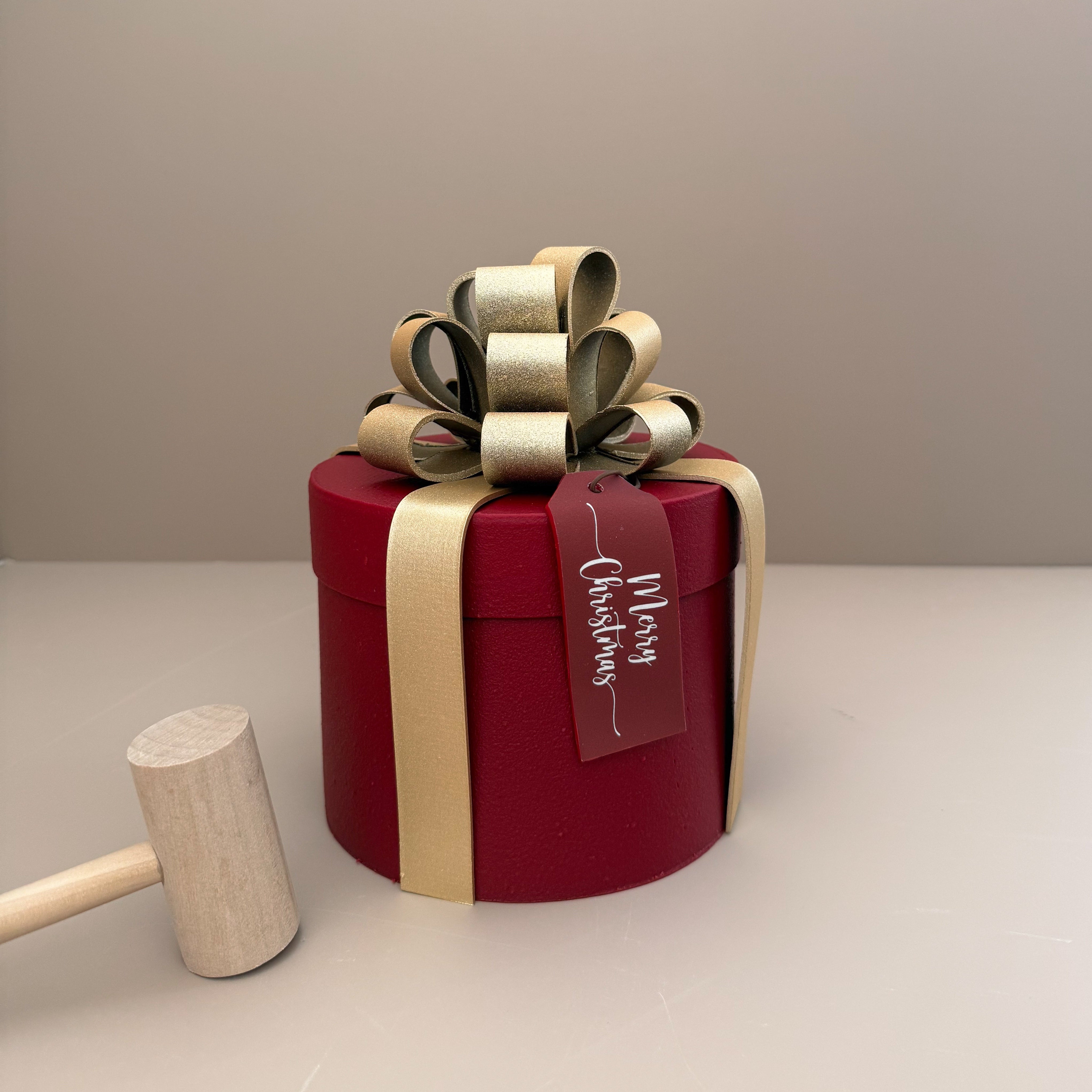Chrismas present - breakable chocolate, smash cake – K Cake